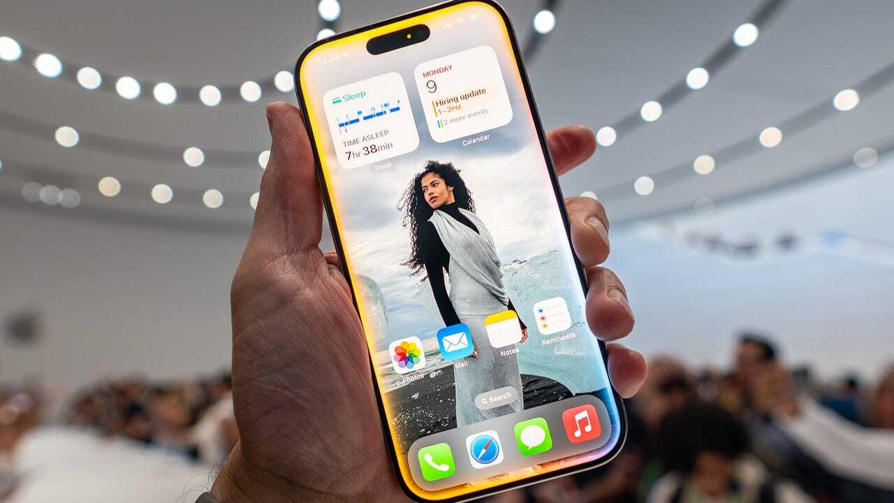 「iPhone 17」登場でも「iPhone 12」を使い続ける納得の理由とは？ - ZDNET Japan